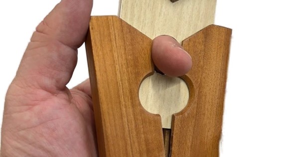 FINGER GUILLOTINE - KM2959