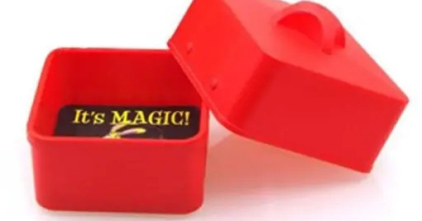 MAGICAL CANDY BOX - Plastic - KM0463