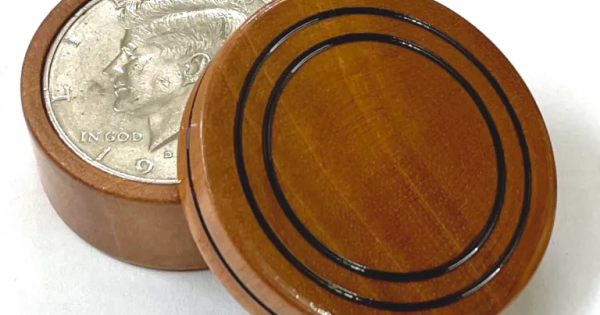 Okito Box - Deluxe Wood (50c Size) - KM2657